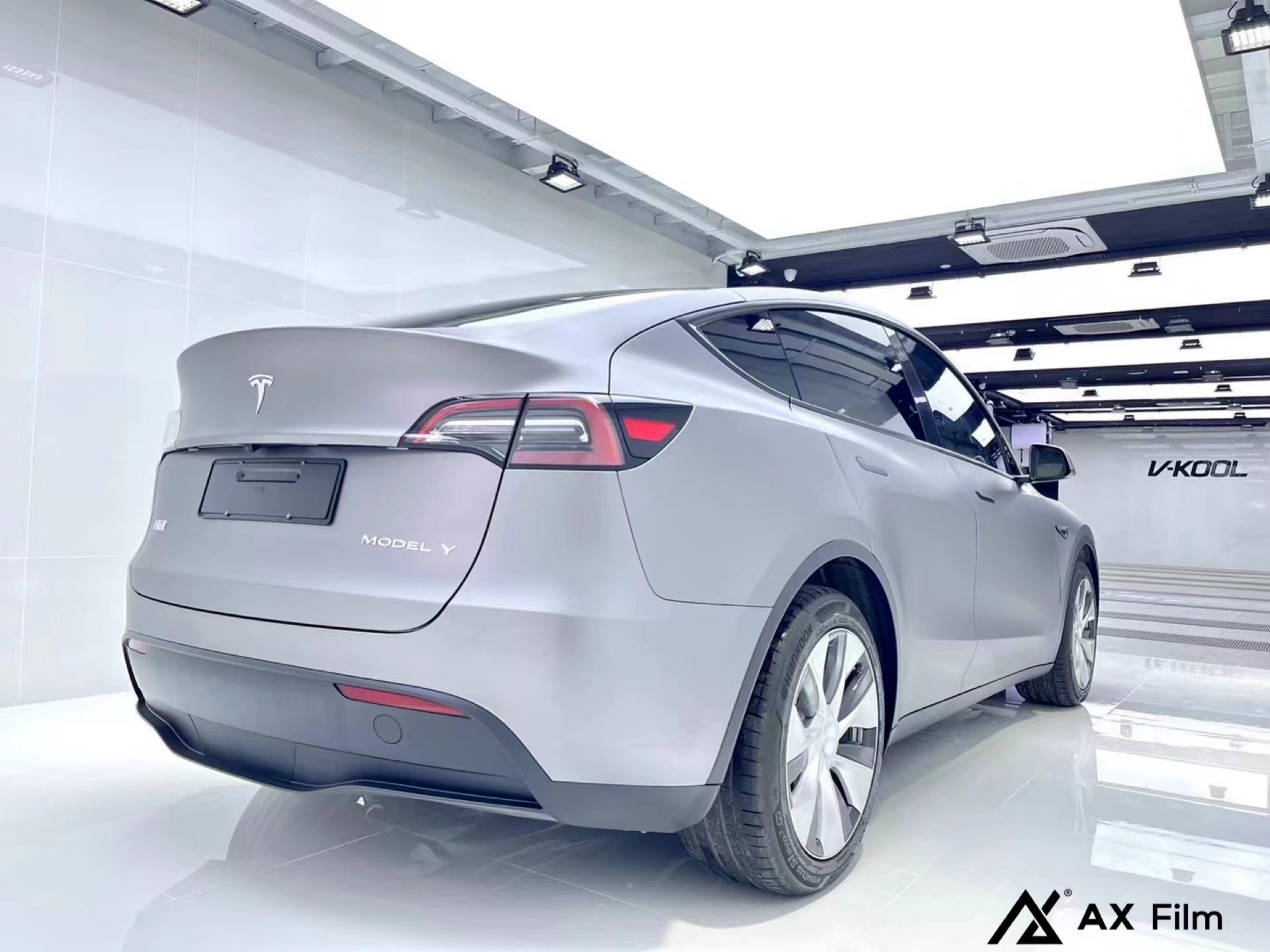 特斯拉model3-山灰