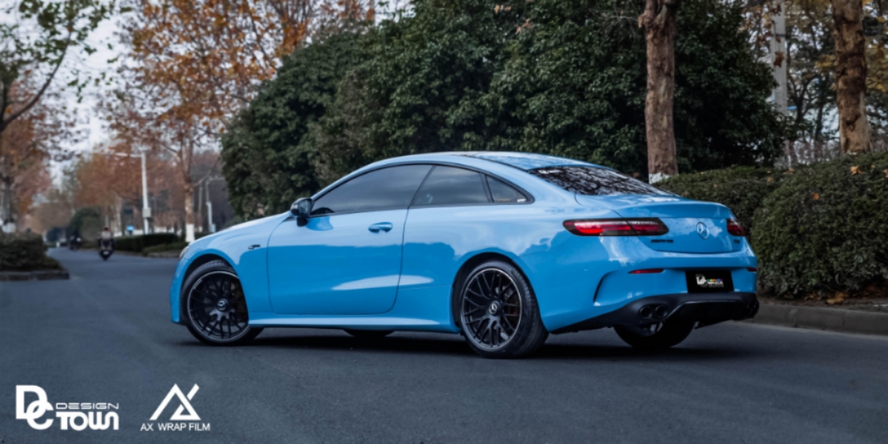 奔驰 E53｜AX-瓷器蓝