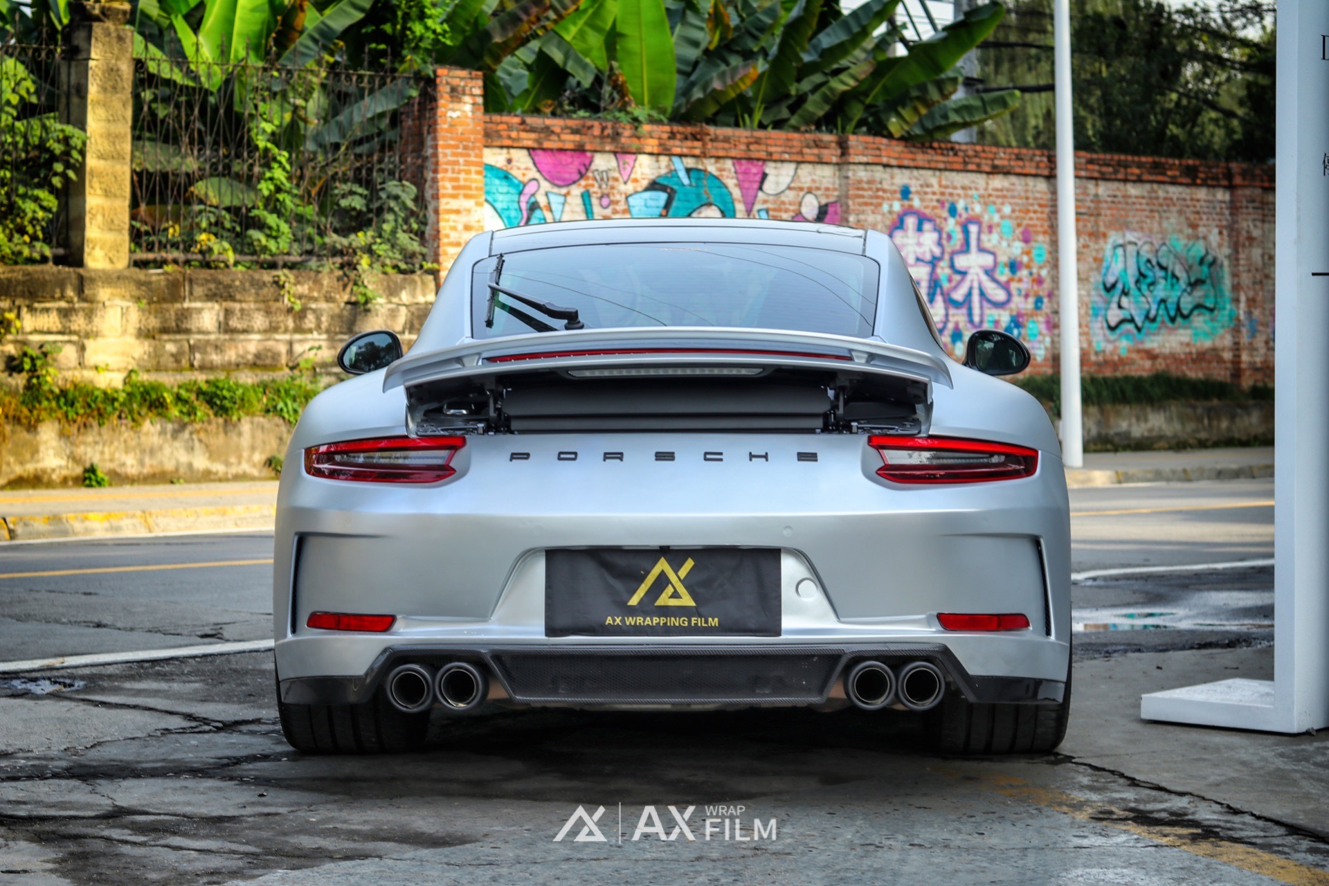 保时捷911｜AX-绸缎银