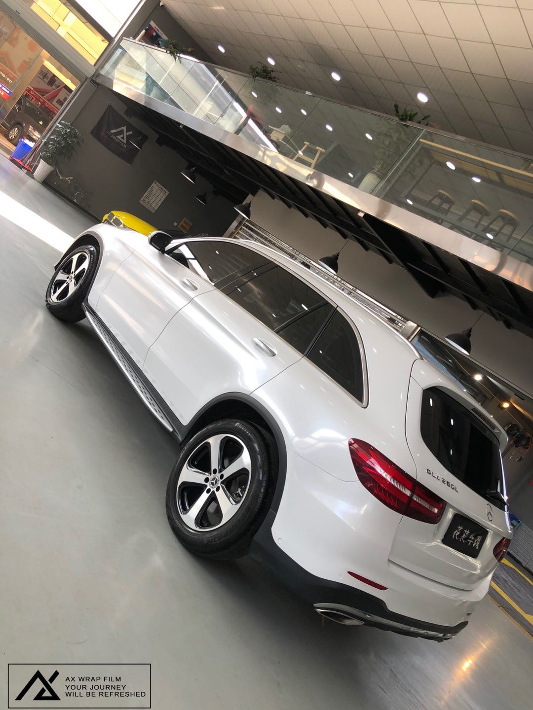 奔驰GLC260 ｜AX-珠光白