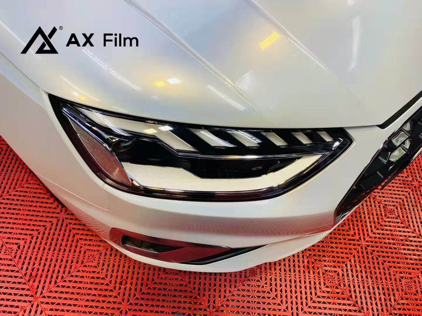 奥迪A4L｜AX-镭射闪白