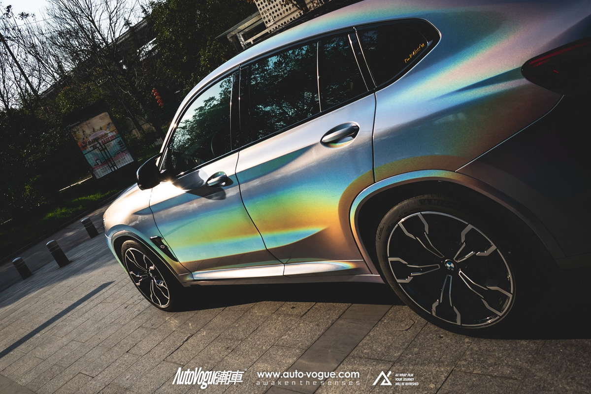 宝马X4M ｜镭射闪银