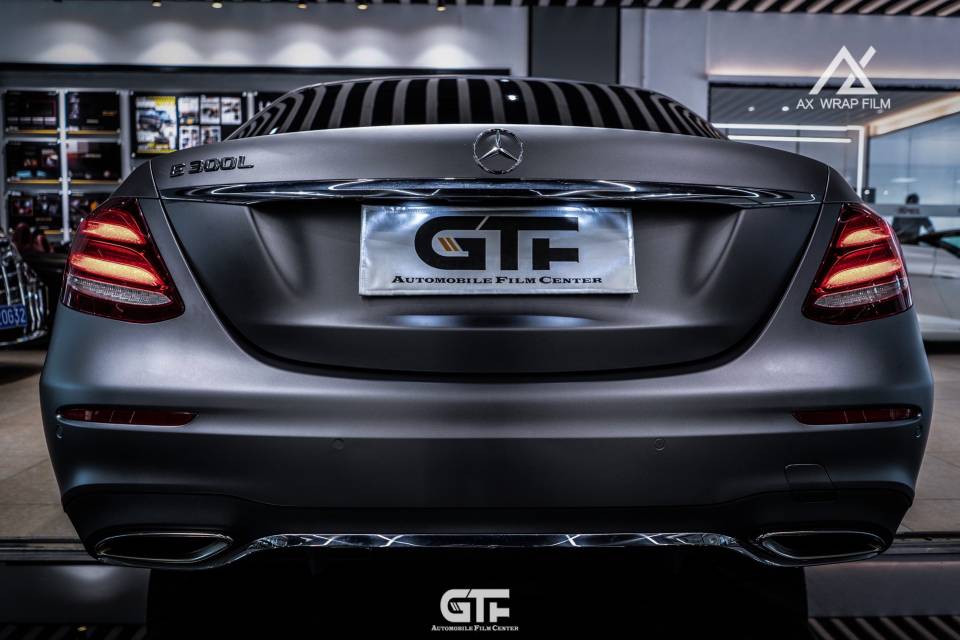 奔驰E300｜AX-AMG山灰