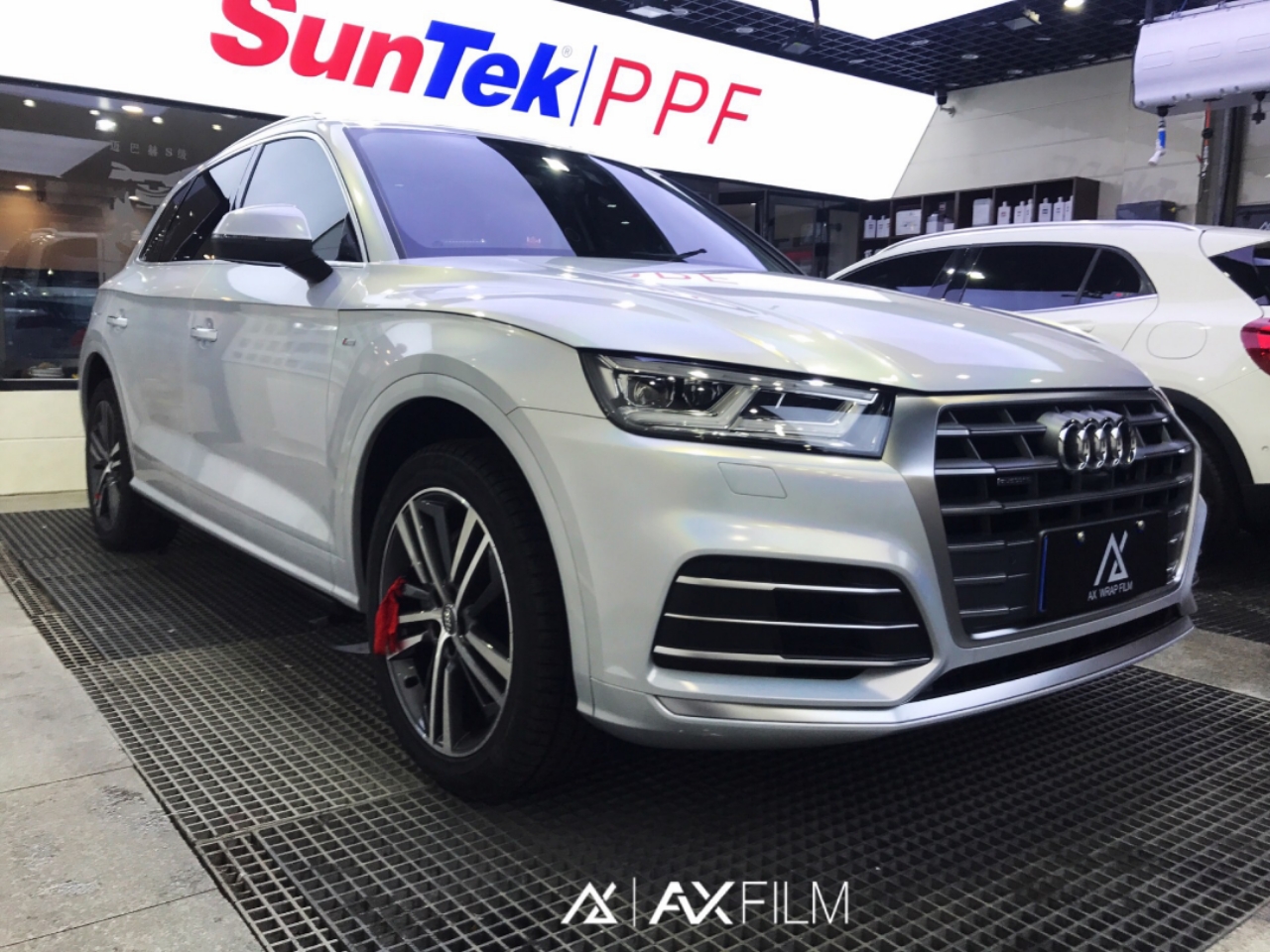 奥迪 Q5L｜AX-镭射闪白