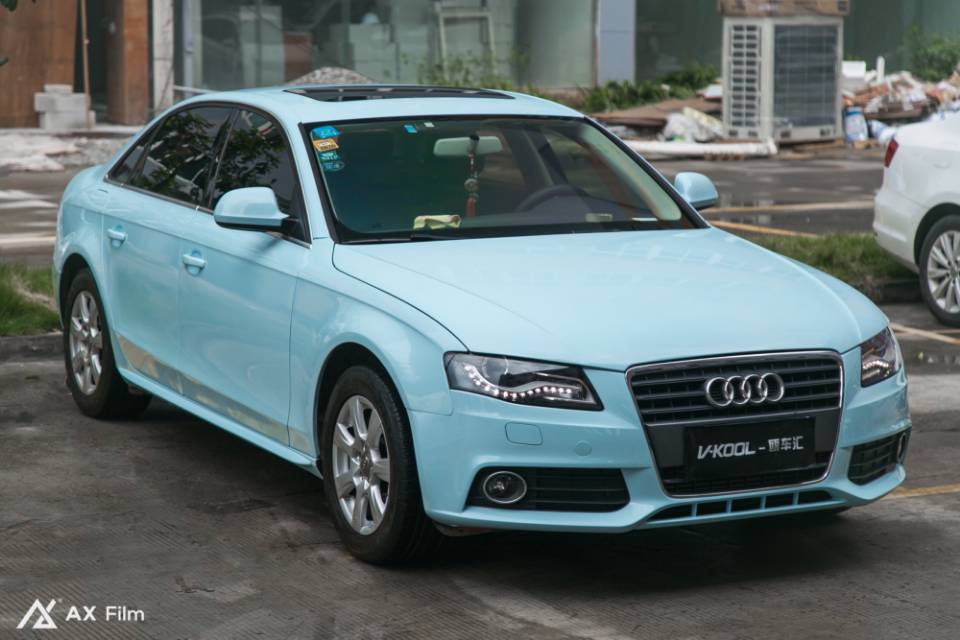 奥迪A4L｜AX-冰川蓝