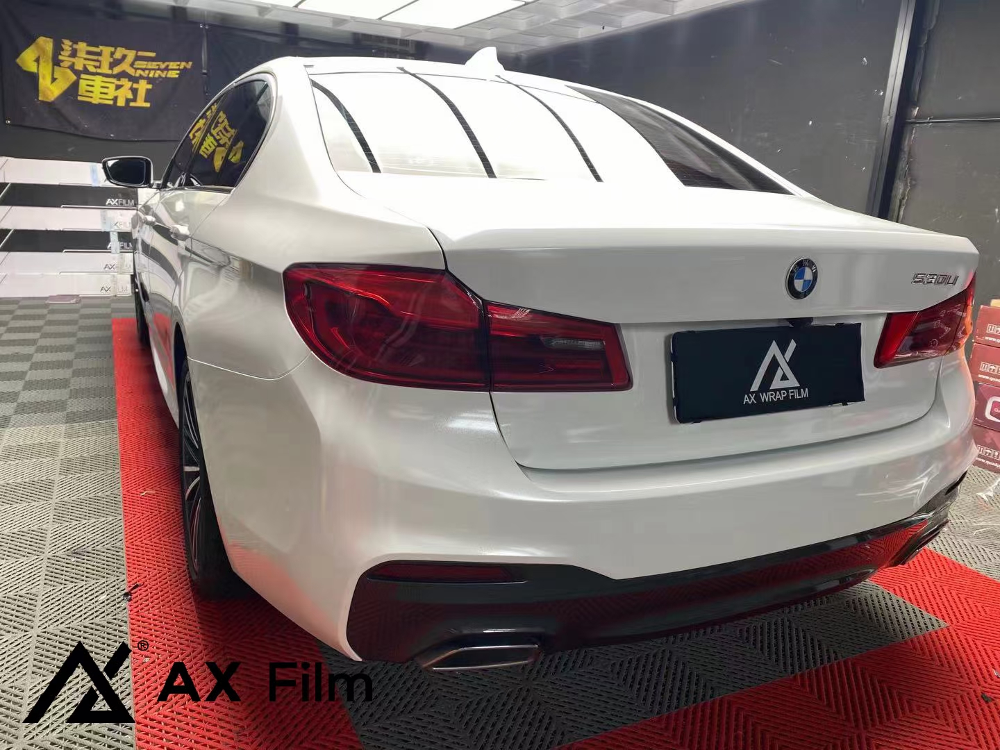 宝马530Li｜AX-珠光白