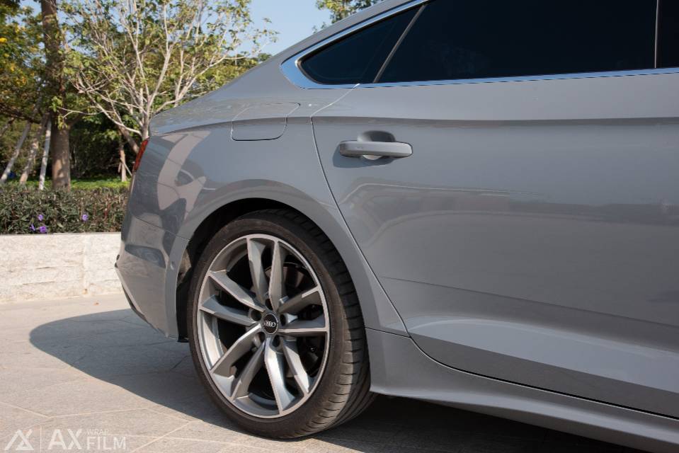 奥迪 RS5｜AX-PET高亮纳多灰