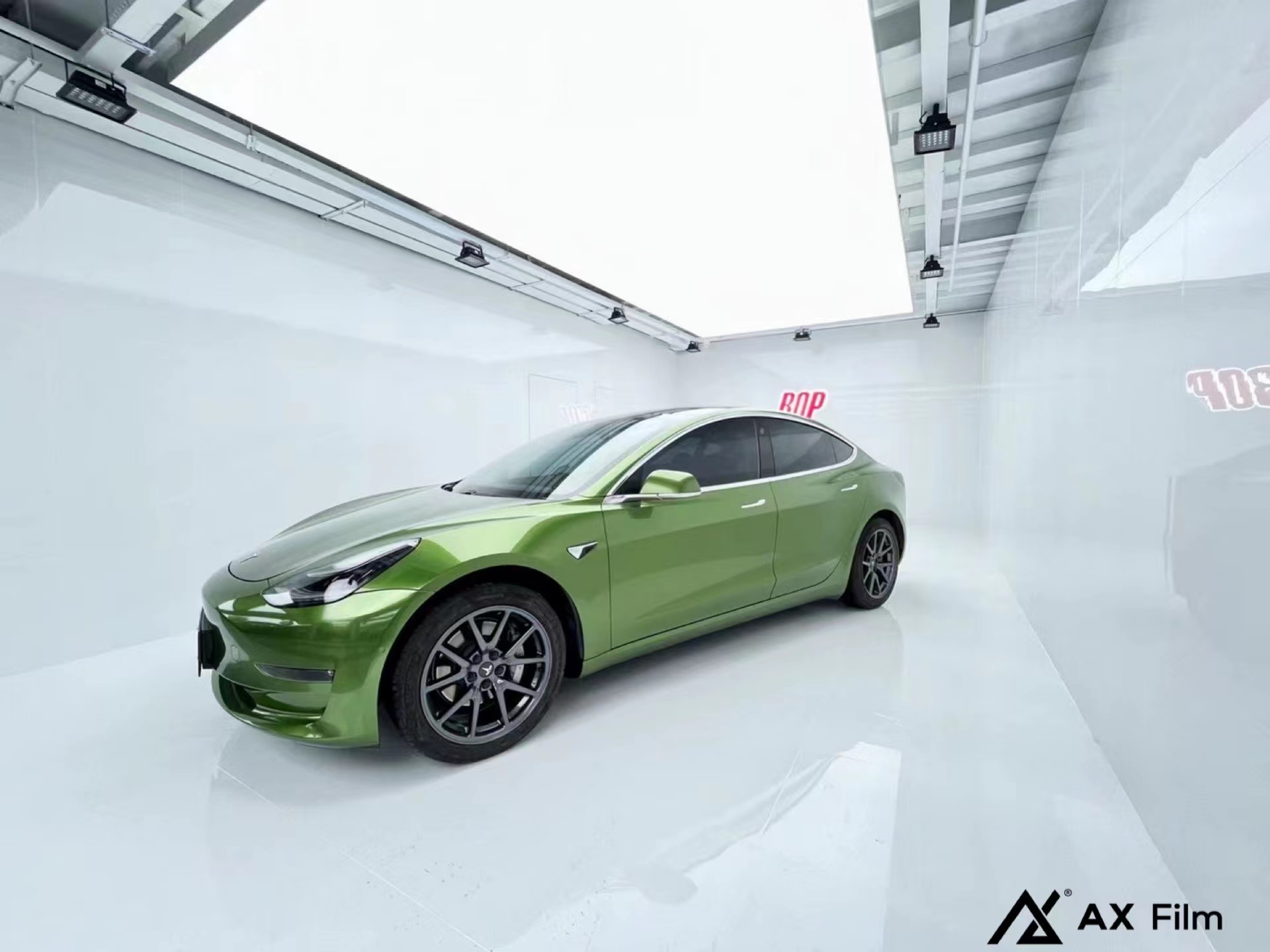 特斯拉model3 | AX-曼巴绿