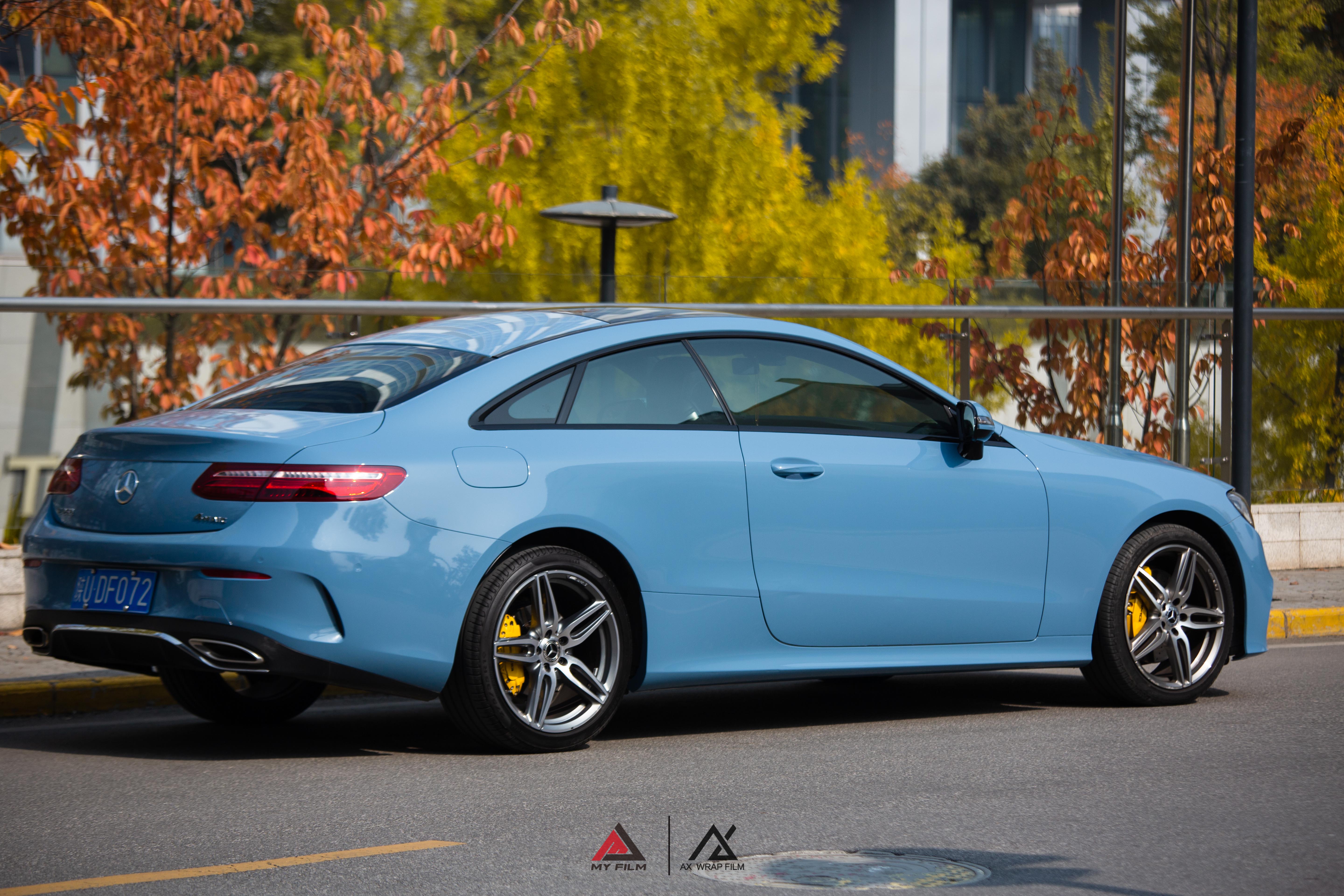 奔驰E coupe | AX-瓷器蓝