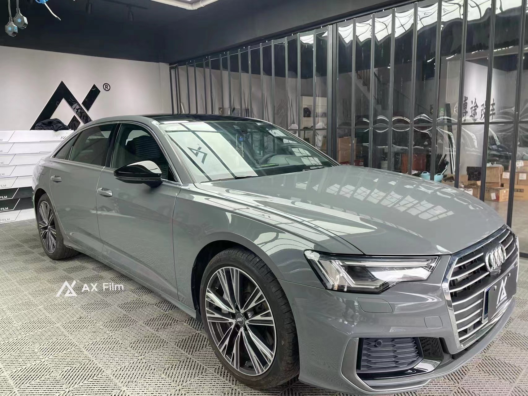 奥迪A6L｜AX-高亮深灰