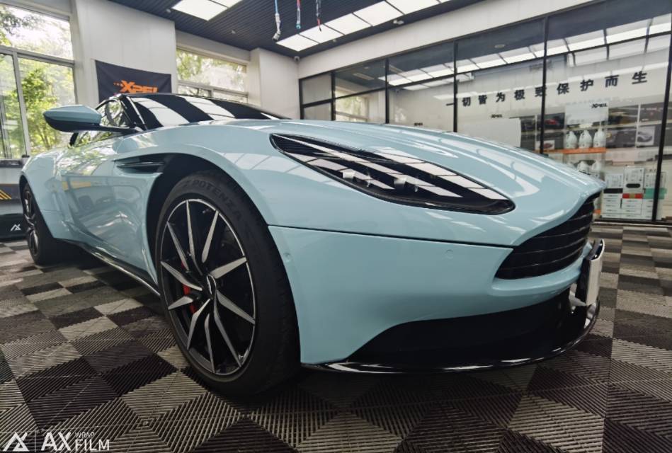 阿斯顿马丁DB11｜AX-冰川蓝