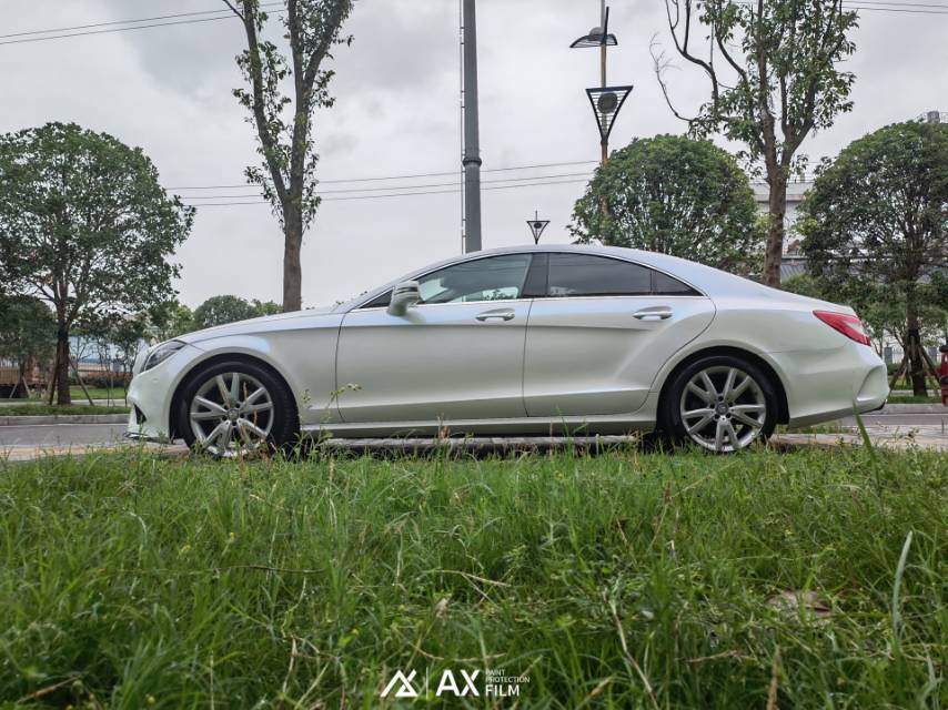 奔驰CLS｜AX-钻石白蓝