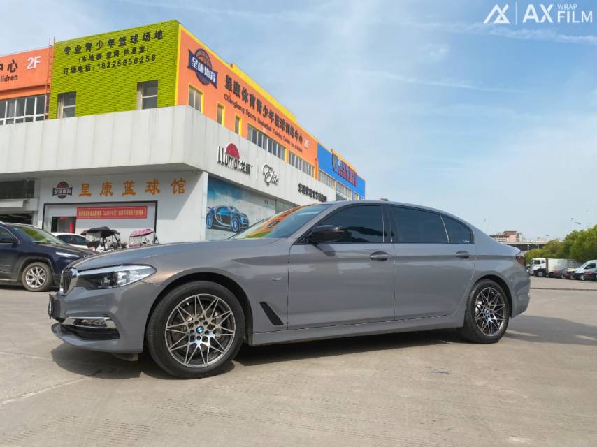 宝马530Li｜AX-贝尔尼纳灰