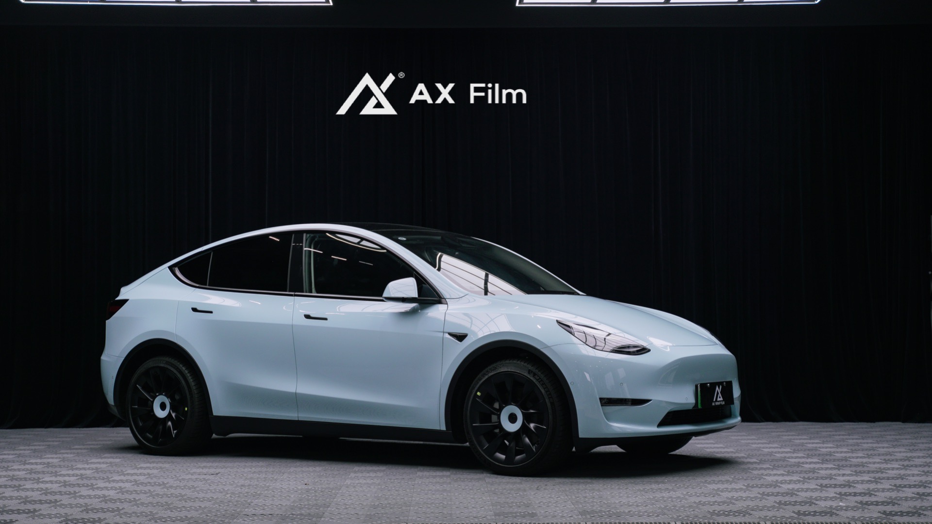 特斯拉modelY｜AX-冰川蓝