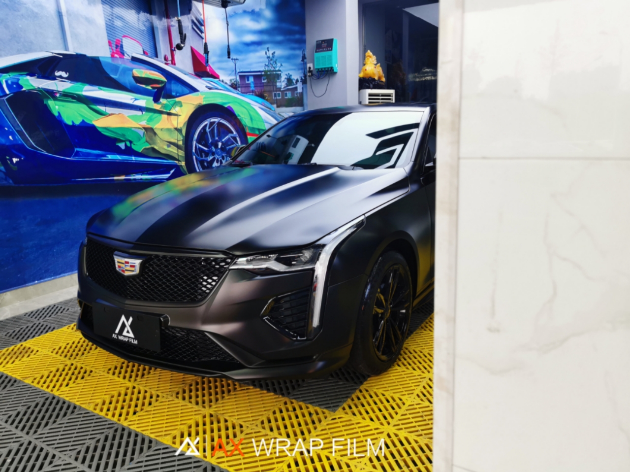 凯迪拉克 CT4｜AX-电光金属黑