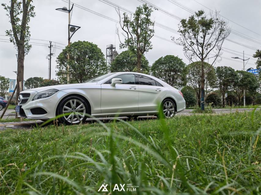 奔驰CLS｜AX-钻石白蓝