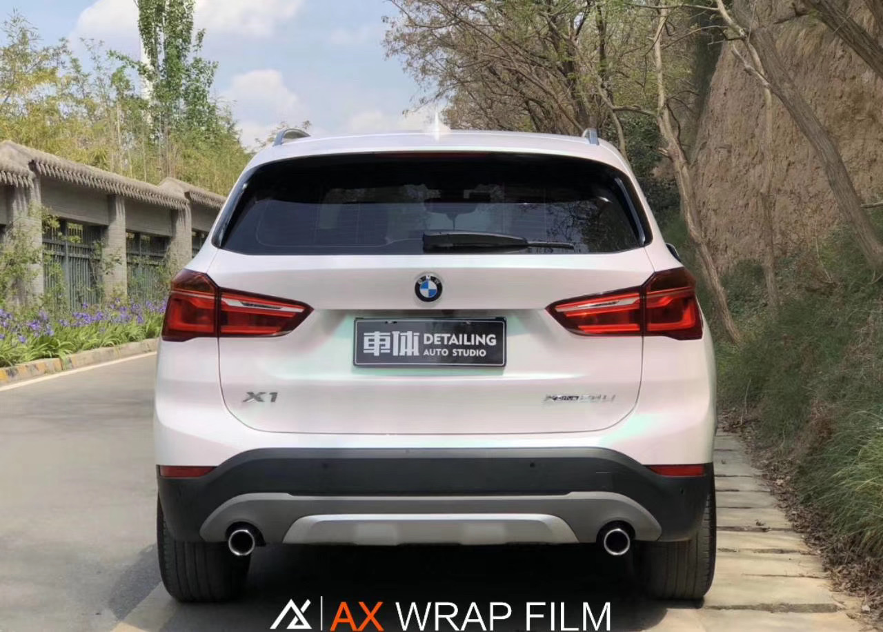 宝马X1 ｜AX-曙光白