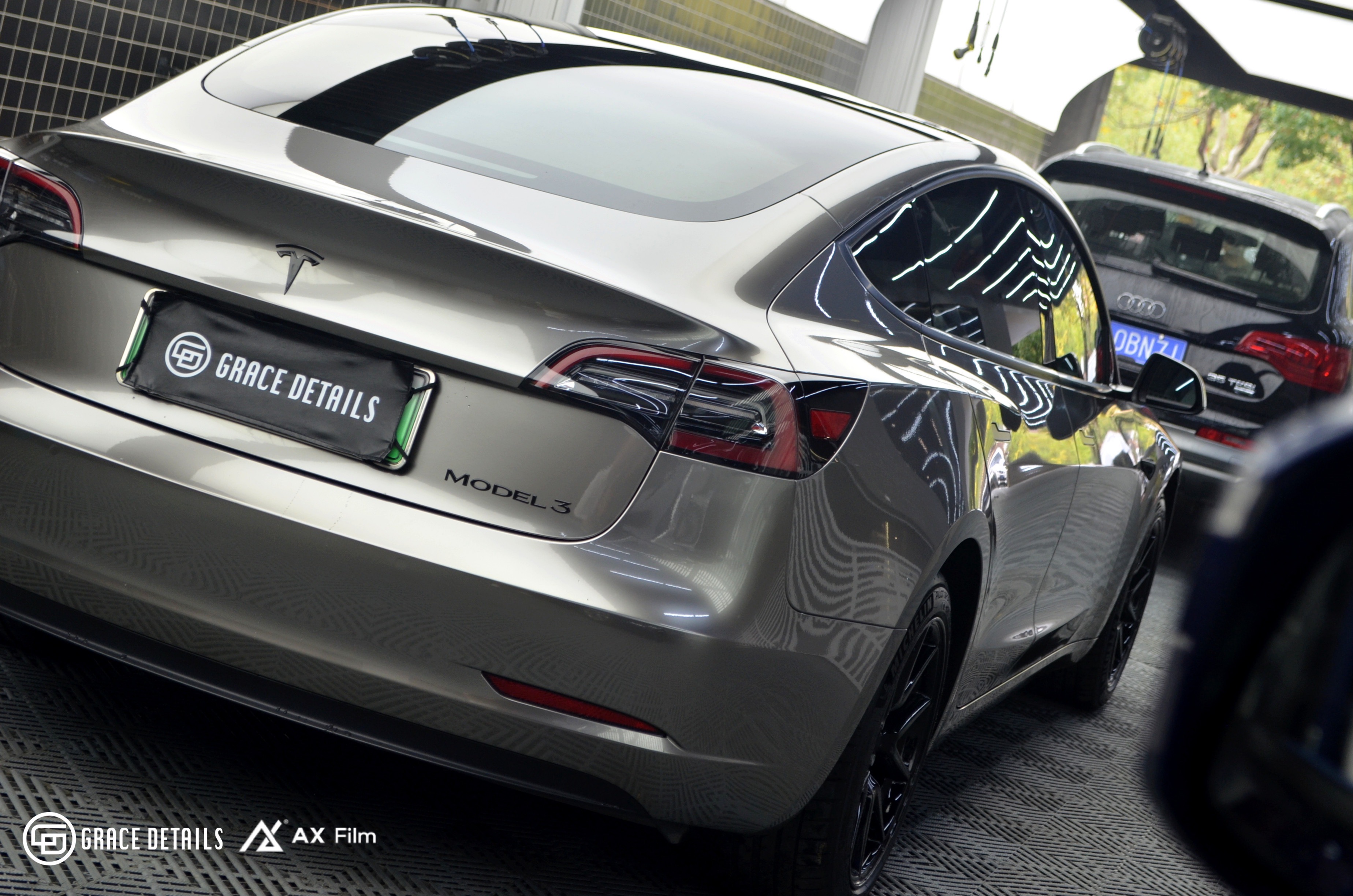 特斯拉model 3 | AX-液态金属银