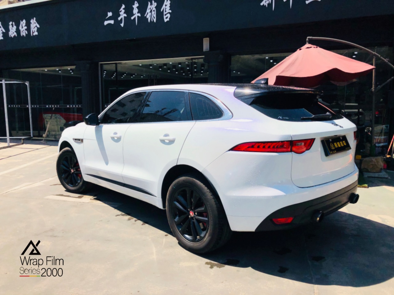 捷豹F-PACE | AX-钻石白蓝