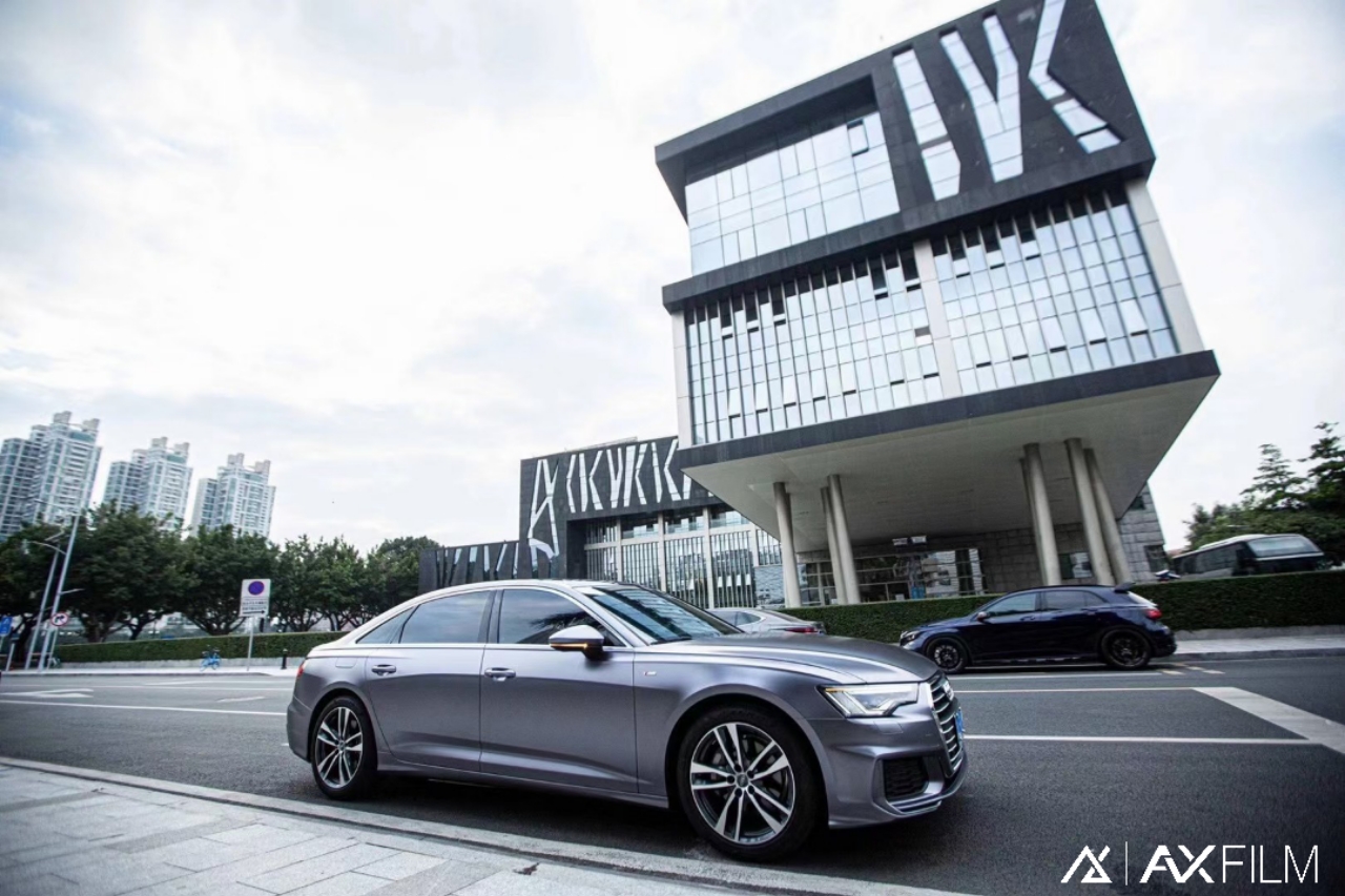奥迪 A6L｜AX-电光金属钛灰