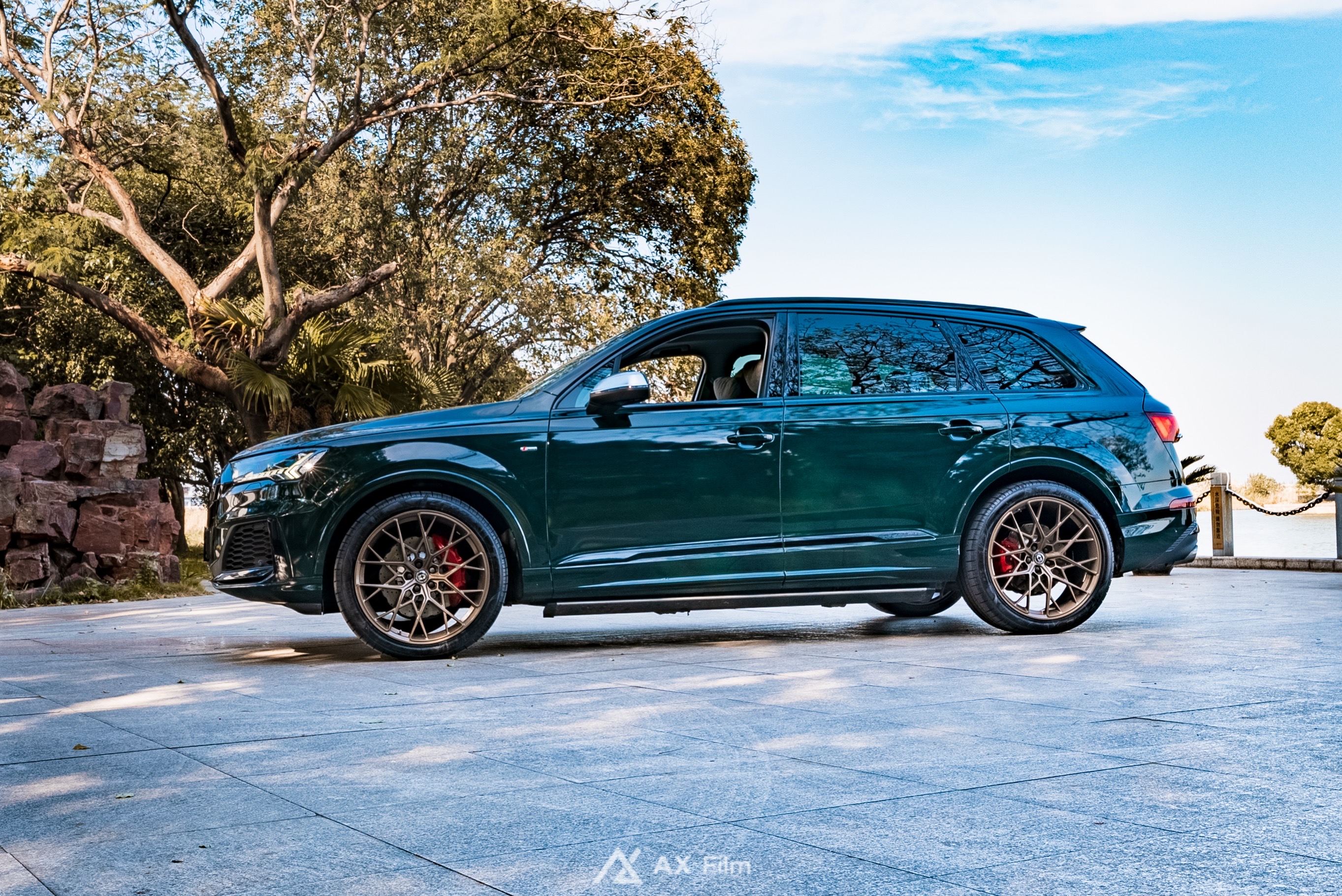 奥迪Q7 | AX- 深翠绿