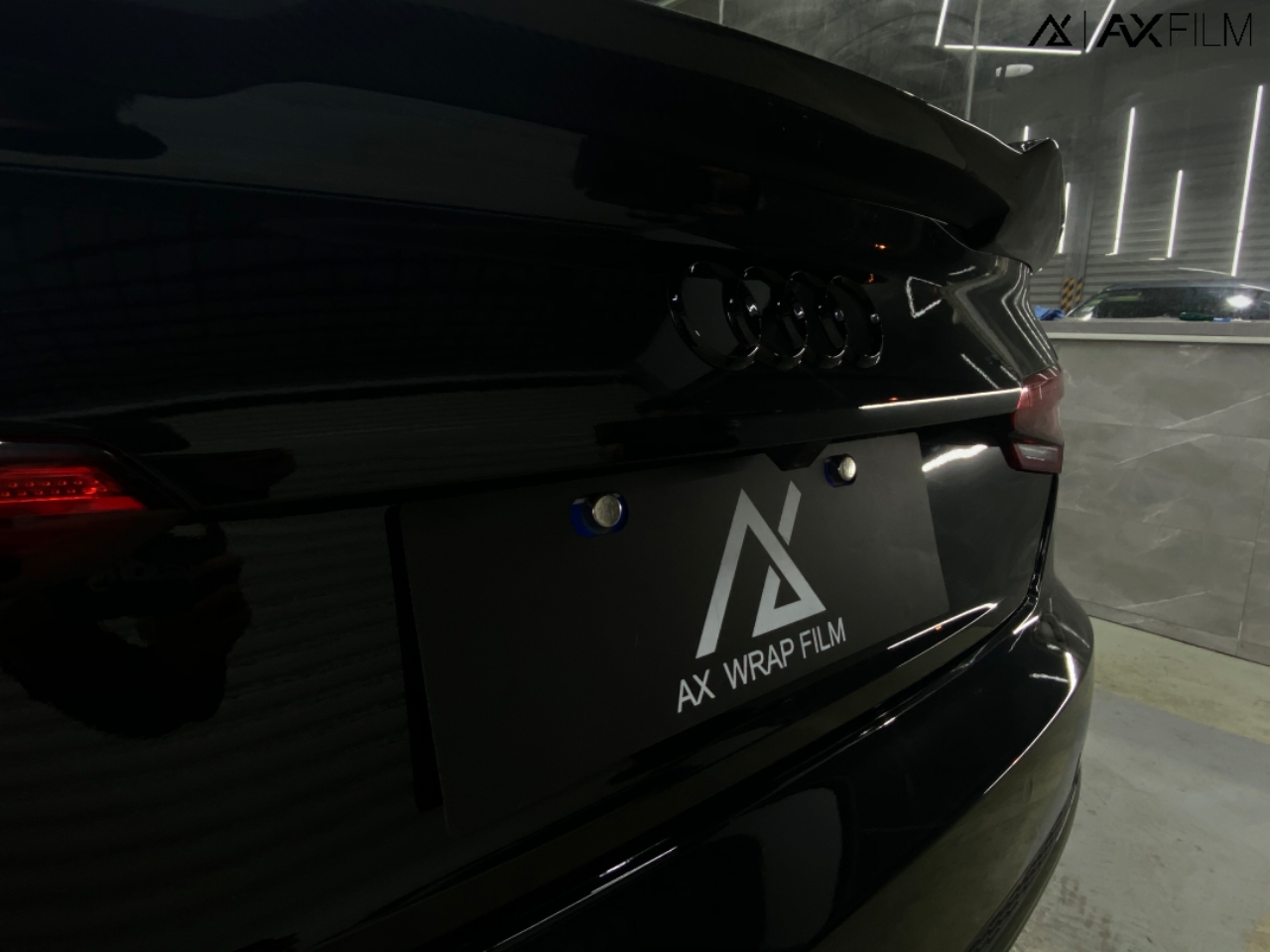 奥迪 A4｜AX-钢琴黑