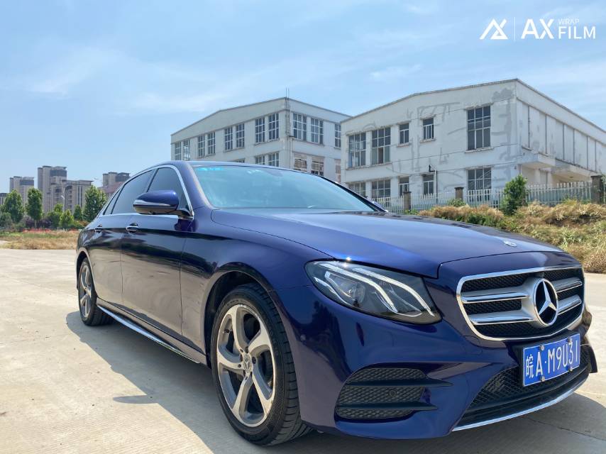 奔驰E300L｜AX-纳瓦拉蓝