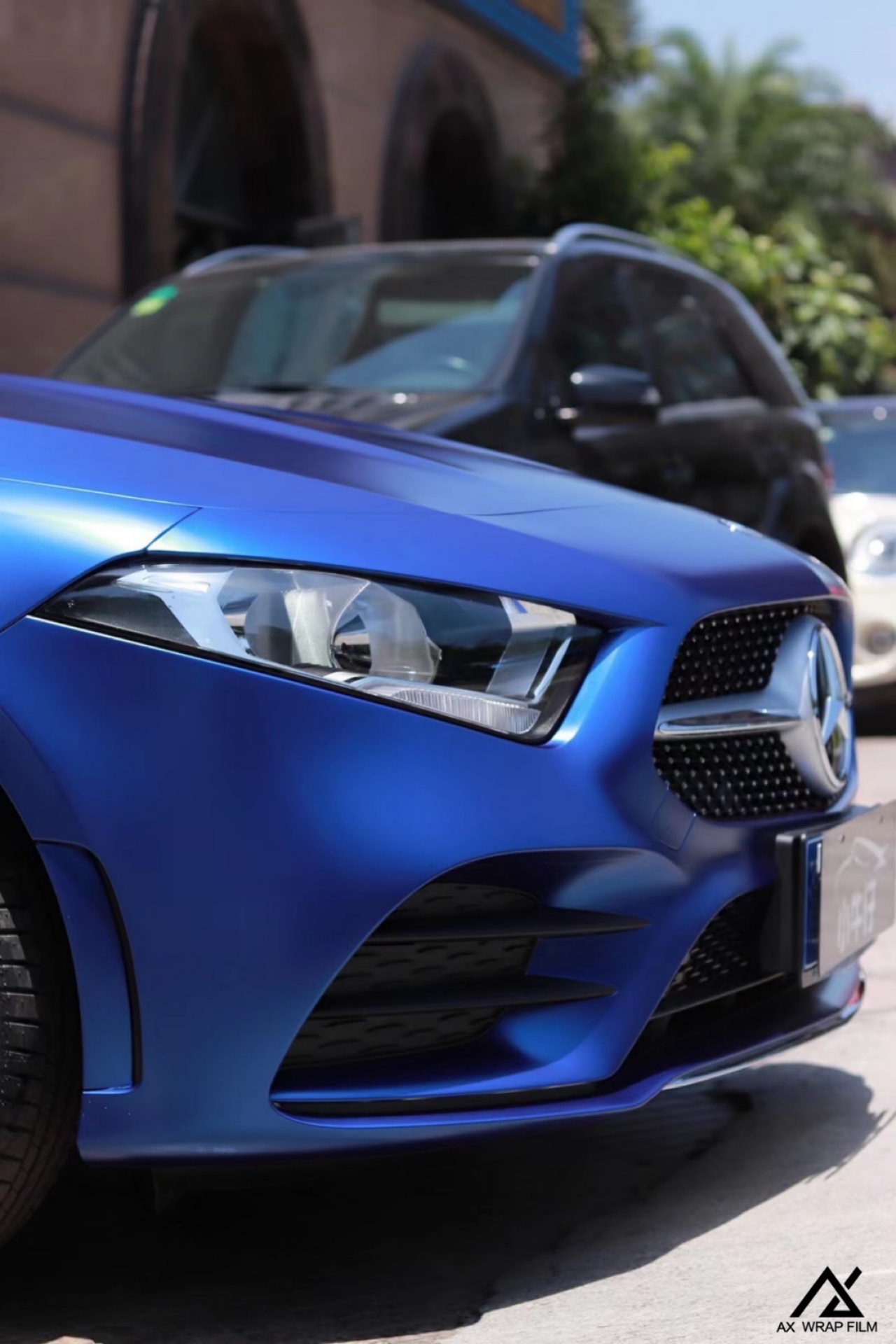 奔驰A180｜电光海军蓝