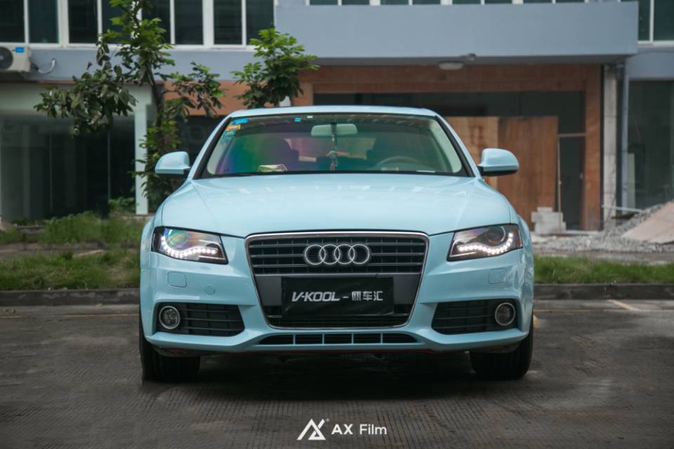 奥迪A4L｜AX-冰川蓝