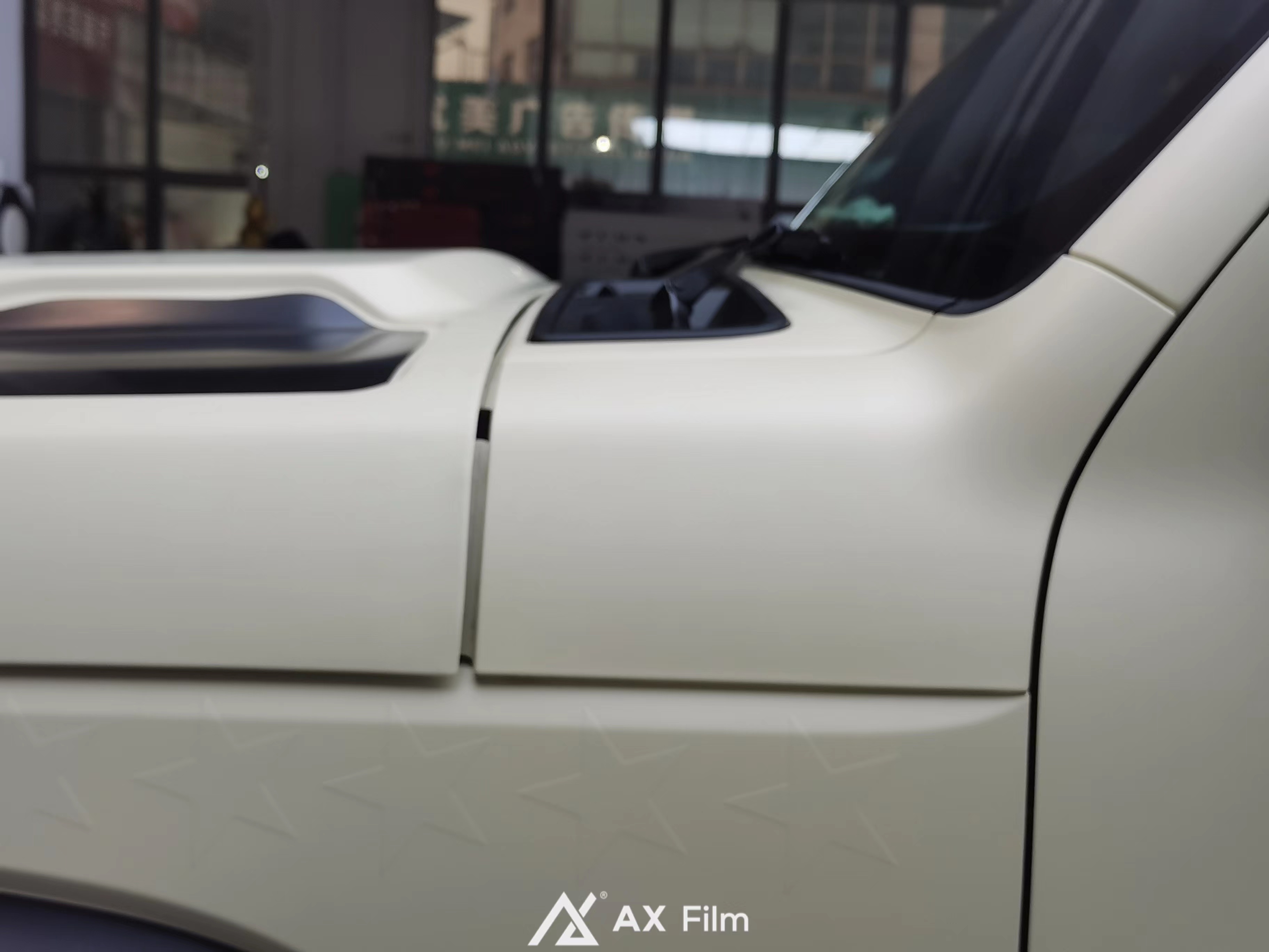 WEY坦克300 | AX-绸缎沙漠黄