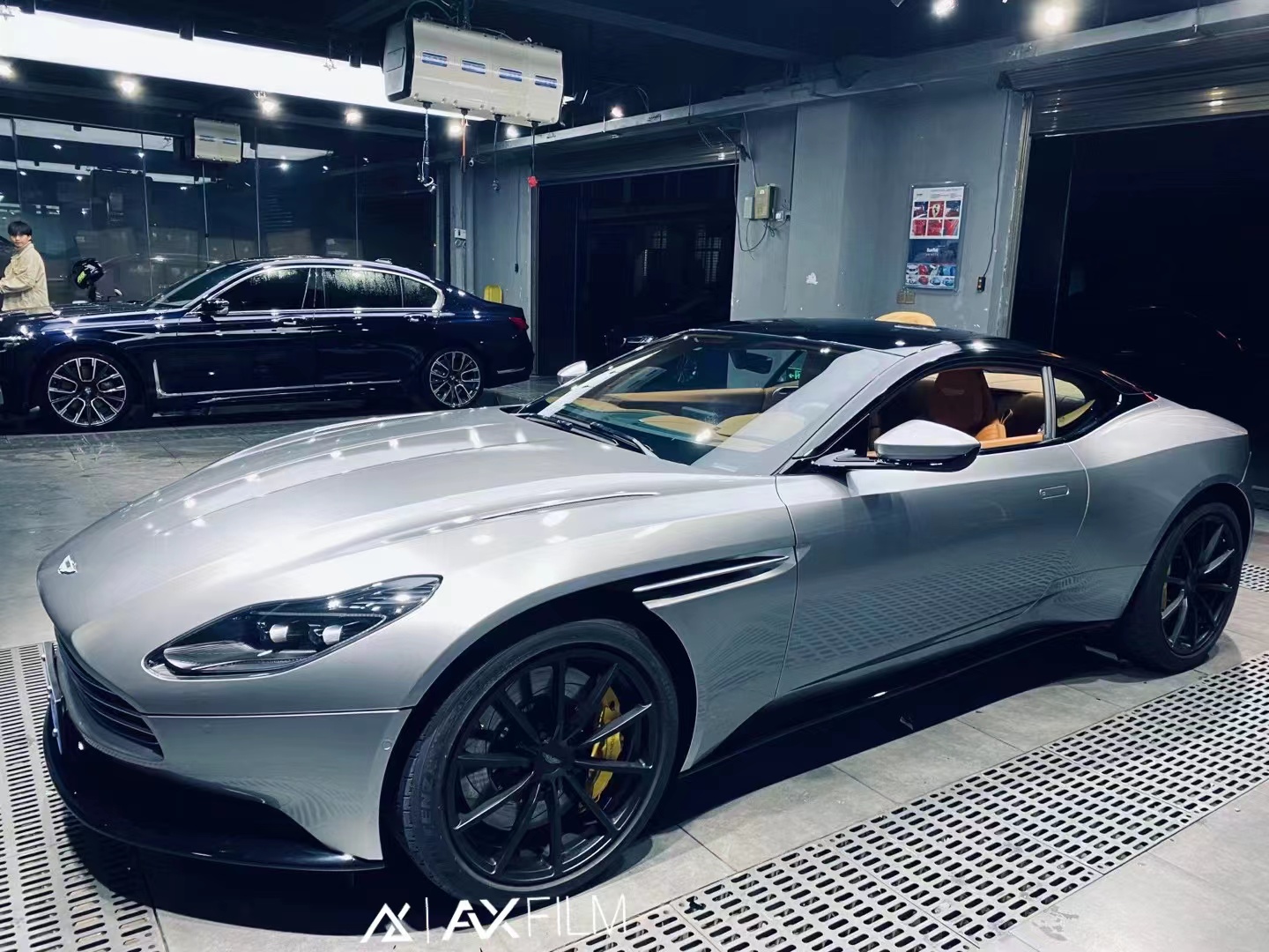 阿斯顿马丁DB11| AX- GT银