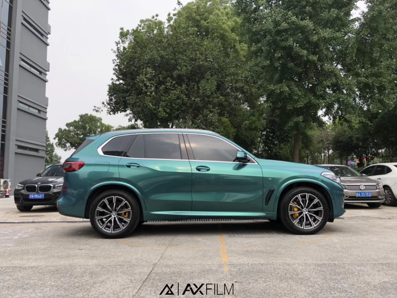 宝马 X5｜AX-珊瑚墨绿