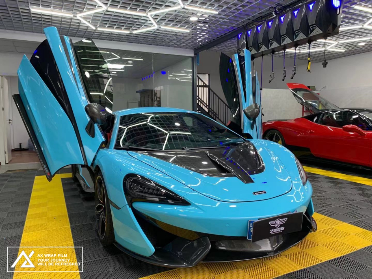 迈凯伦 570S｜AX-亮浅天空蓝