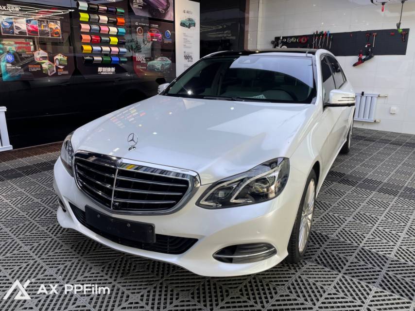 奔驰E300｜AX-珍珠白