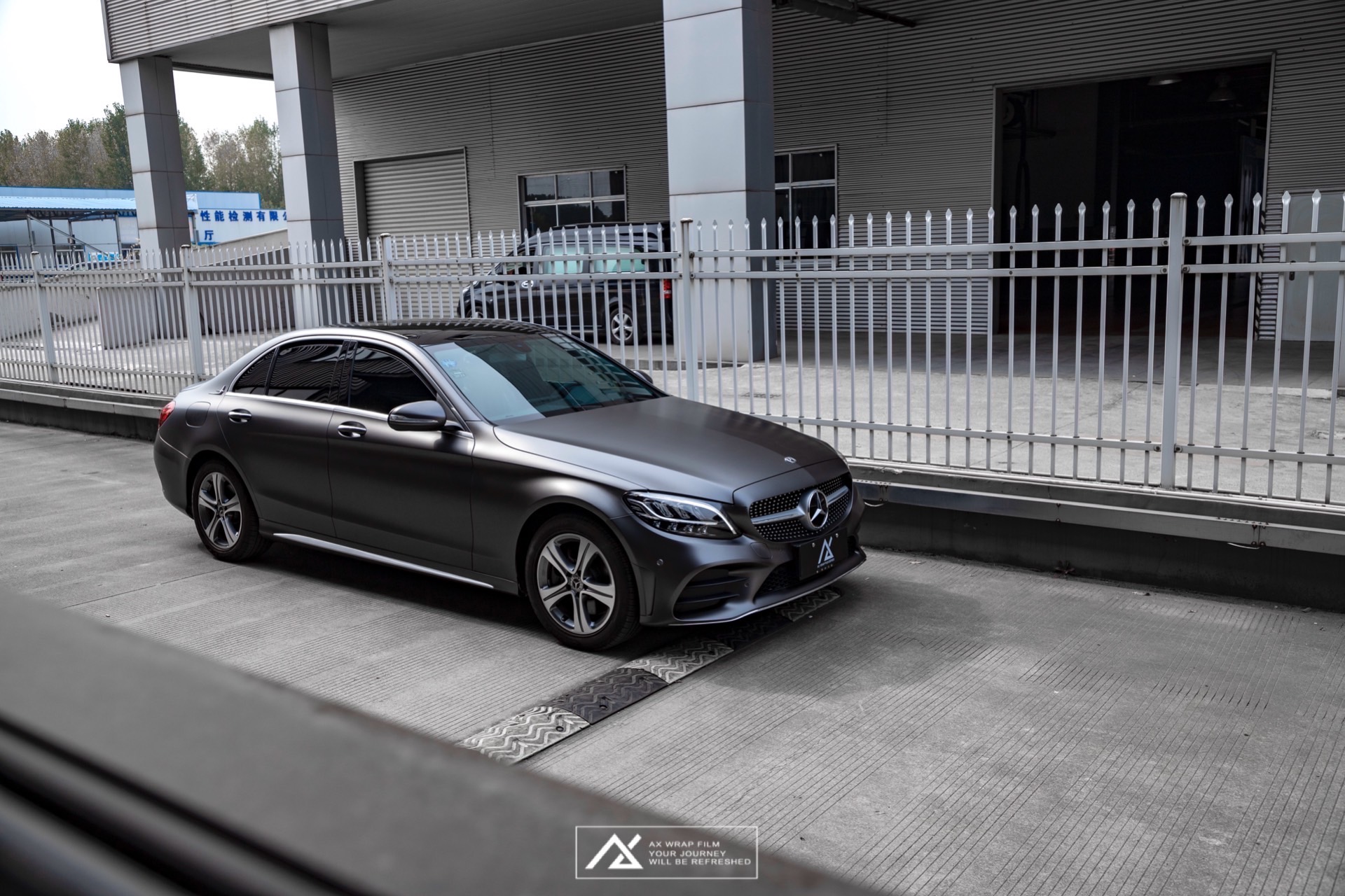 奔驰C260 ｜AX-AMG 山灰