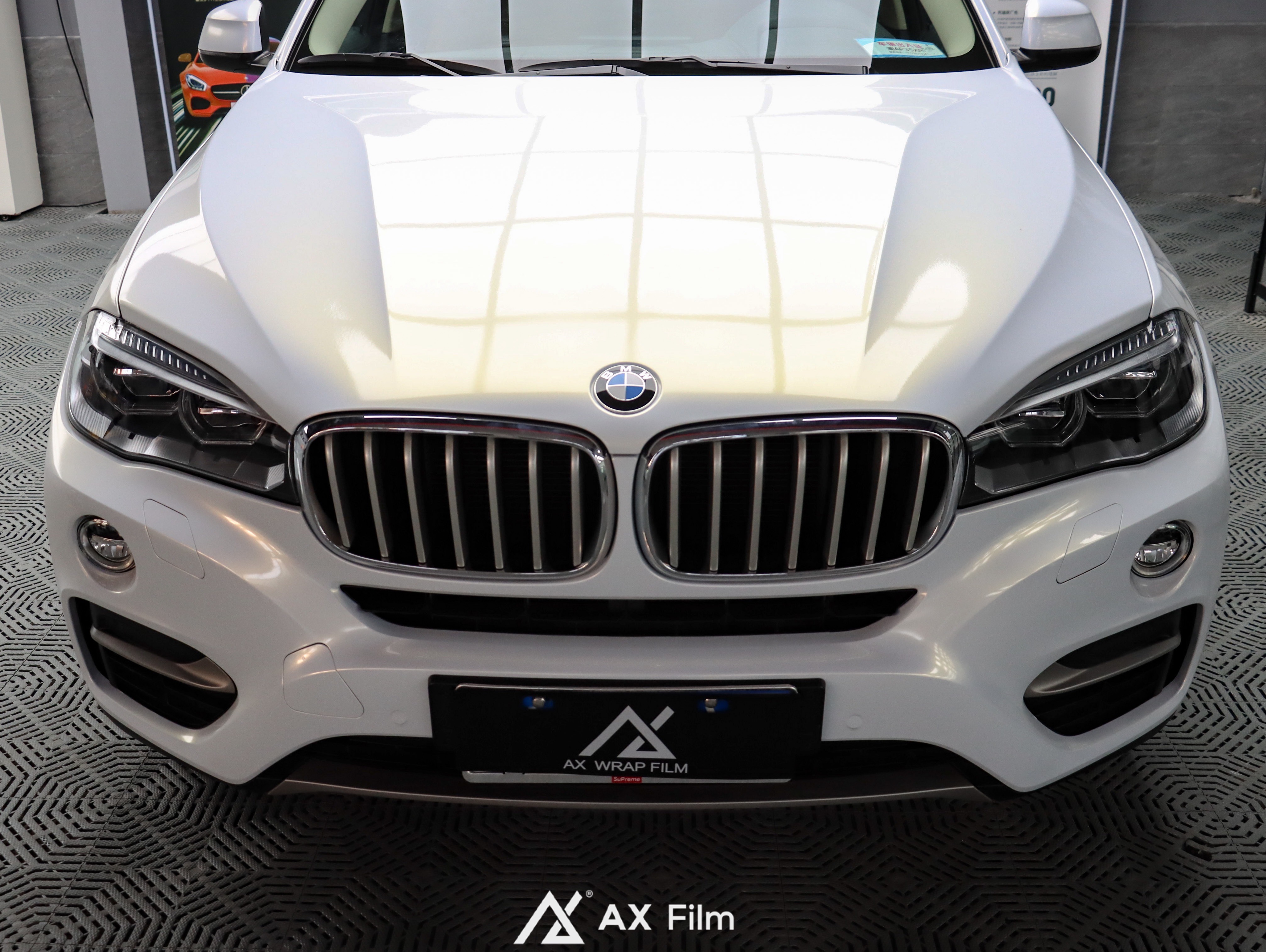 宝马X6 | AX-珍珠白变金