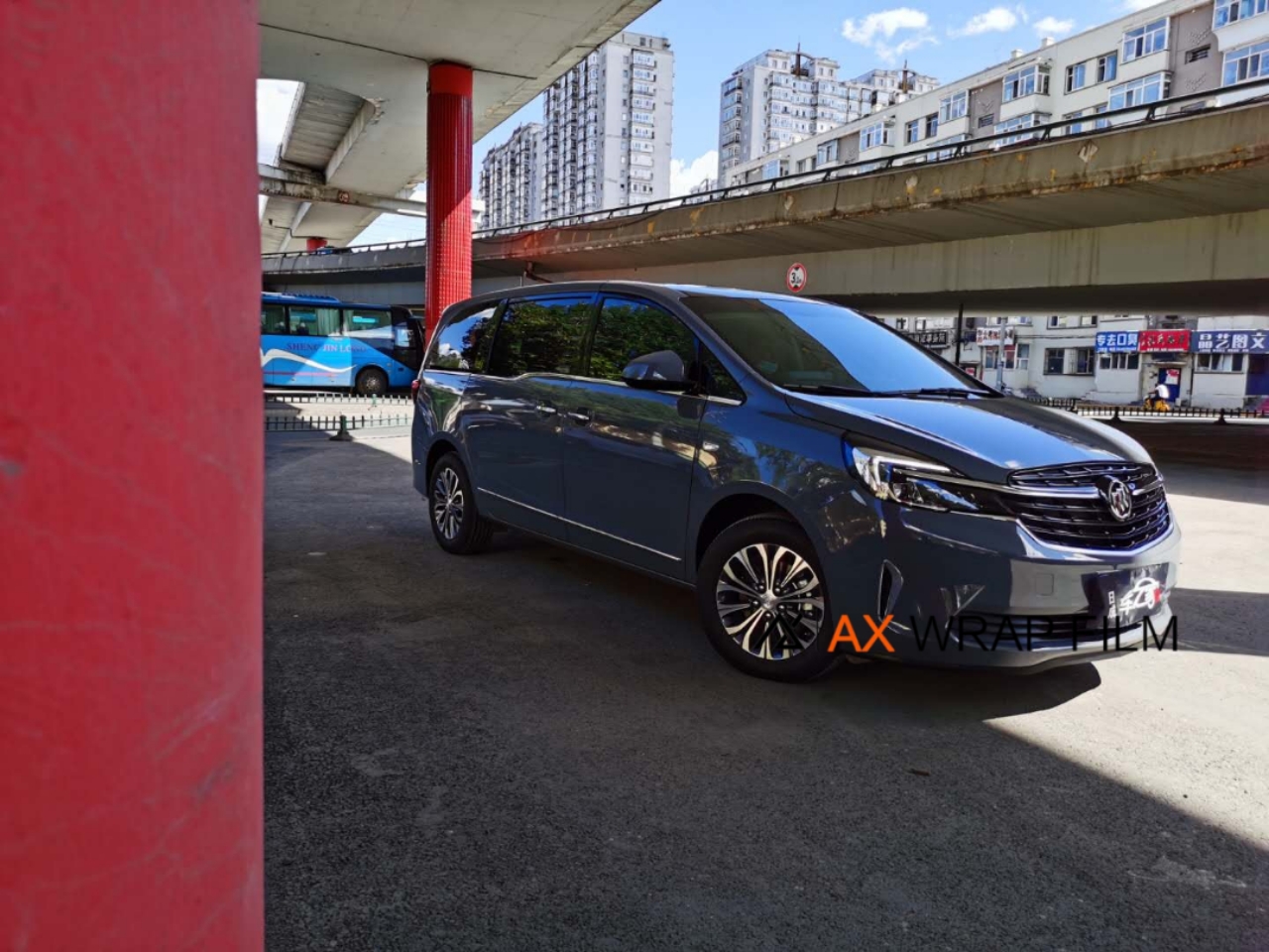 别克GL8｜AX-高亮深灰