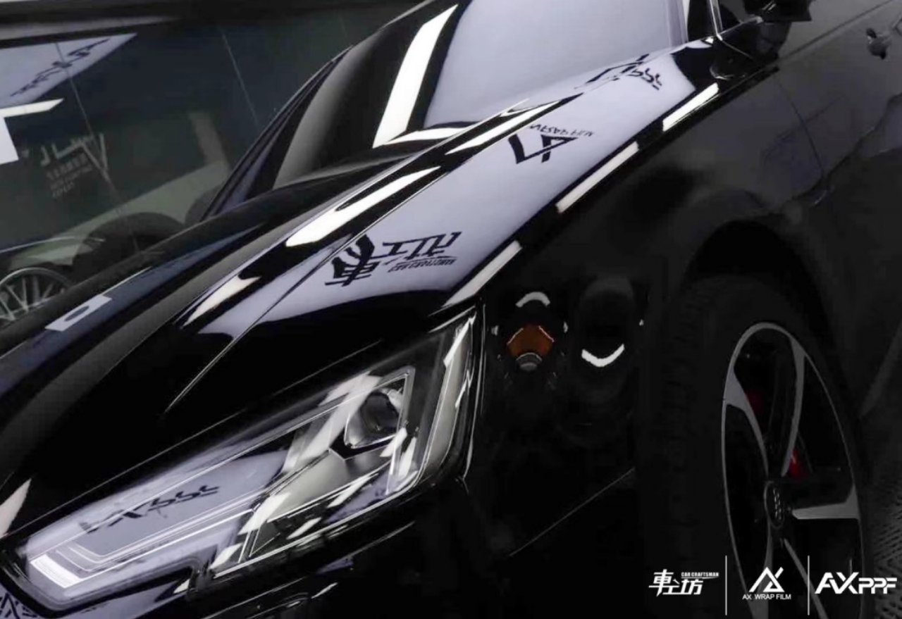 奥迪 A4L｜AX-PET钢琴黑