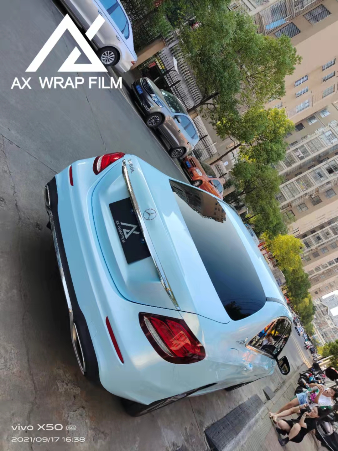 奔驰E260｜AX-樱语静谧蓝