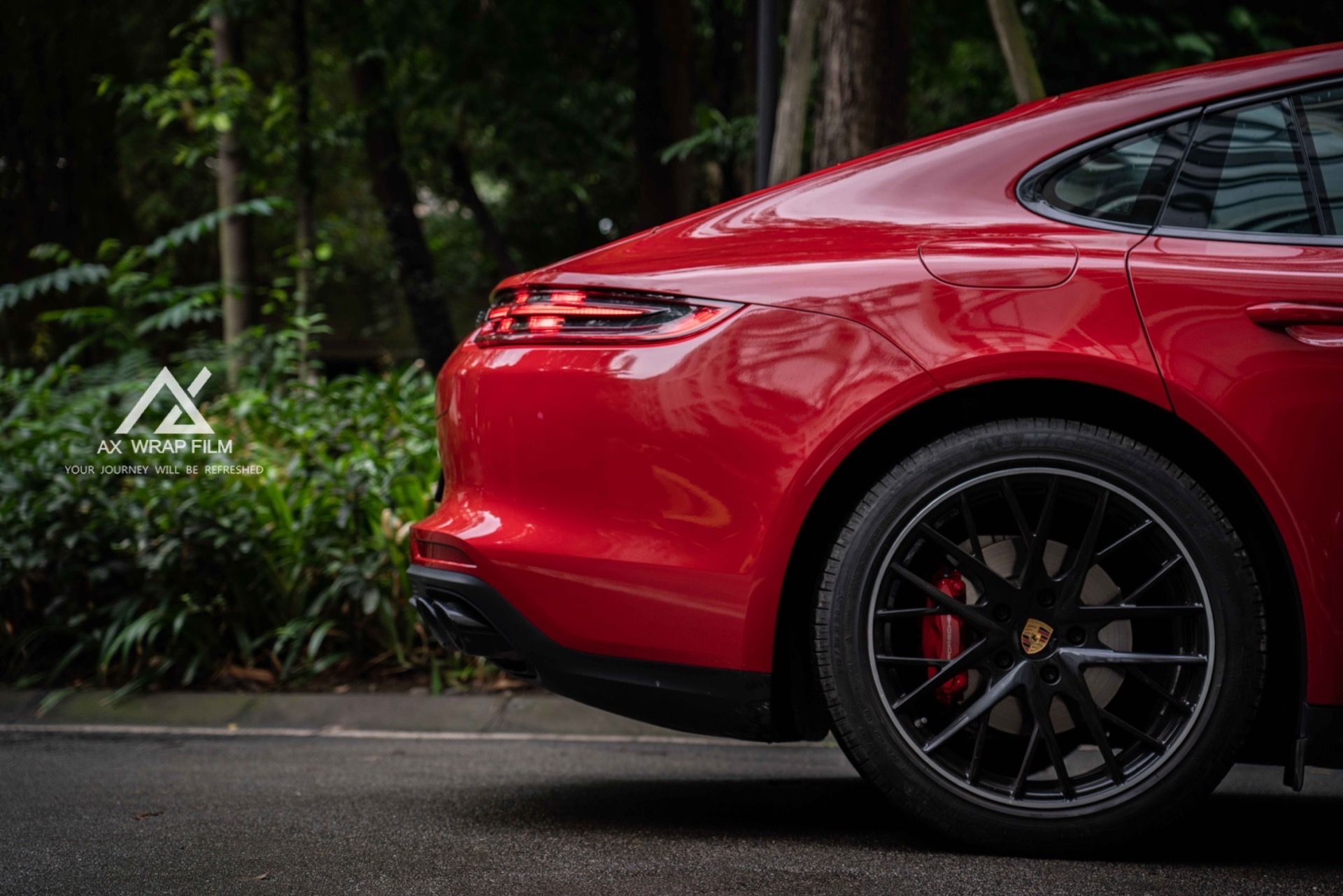 保时捷帕拉梅拉 ｜AX-胭脂红