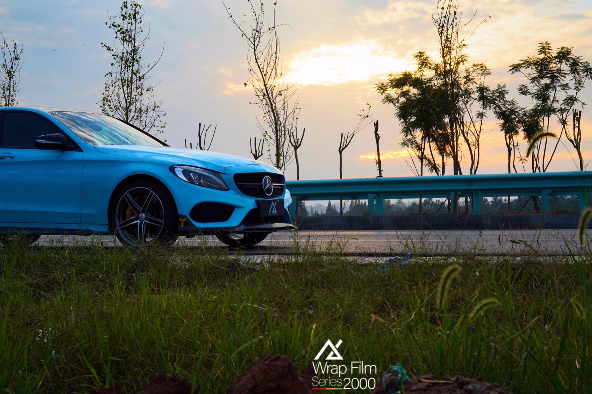 奔驰C200L | AX-新工艺珊瑚天蓝