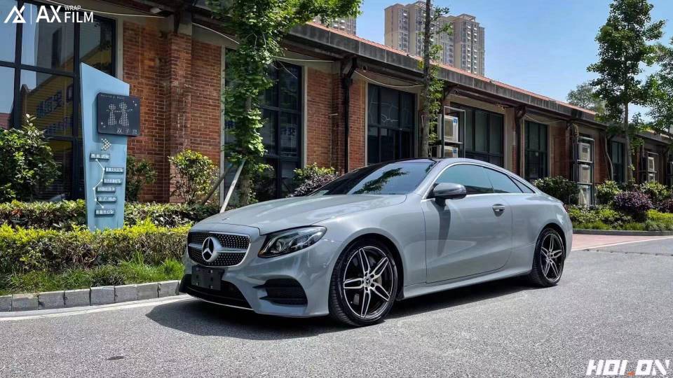 奔驰E300｜AX-高亮纳多灰