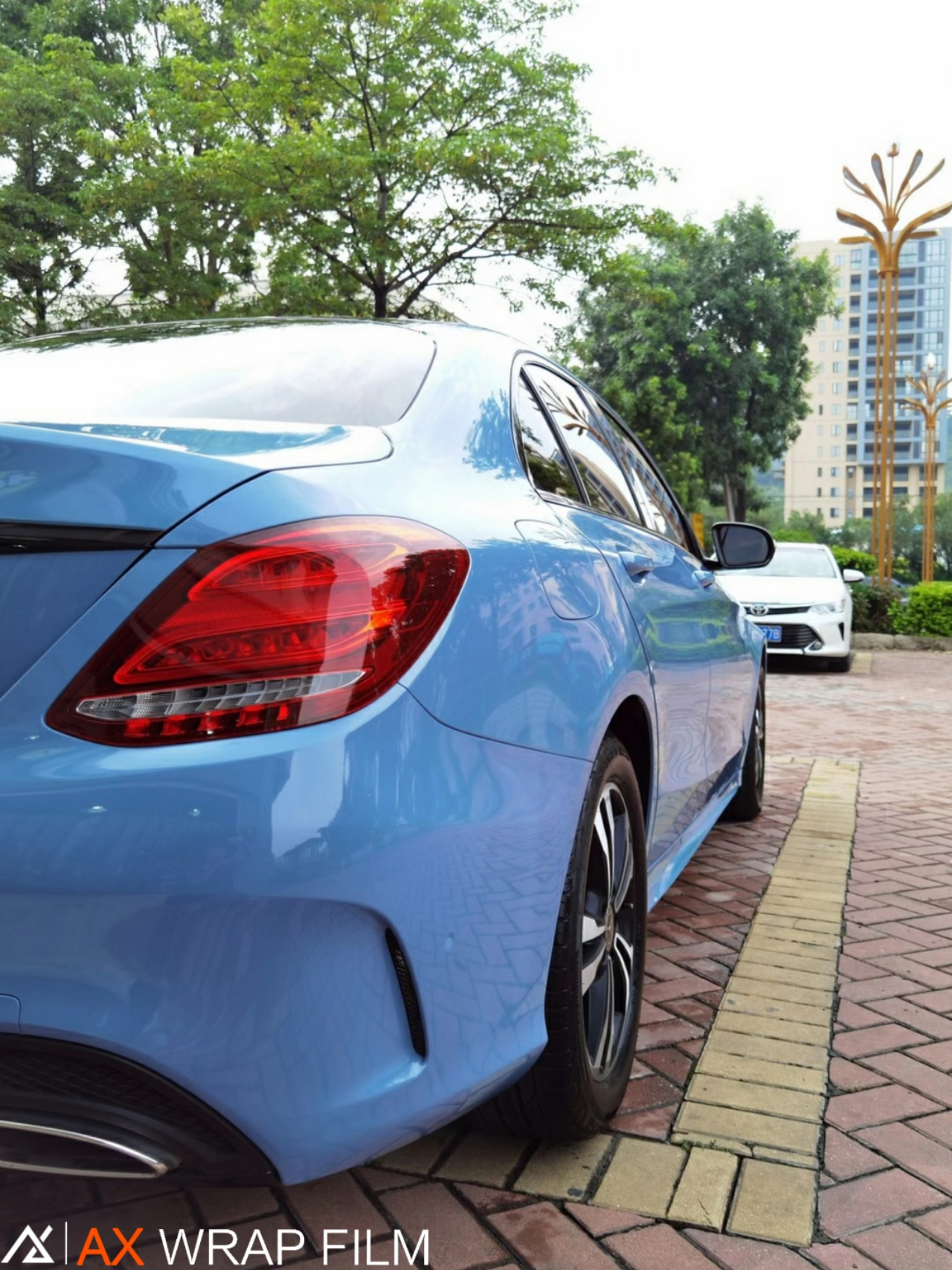 奔驰 C200｜AX-瓷器蓝