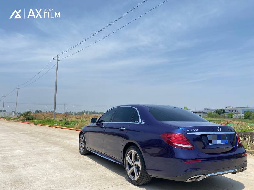 奔驰E300L｜AX-纳瓦拉蓝