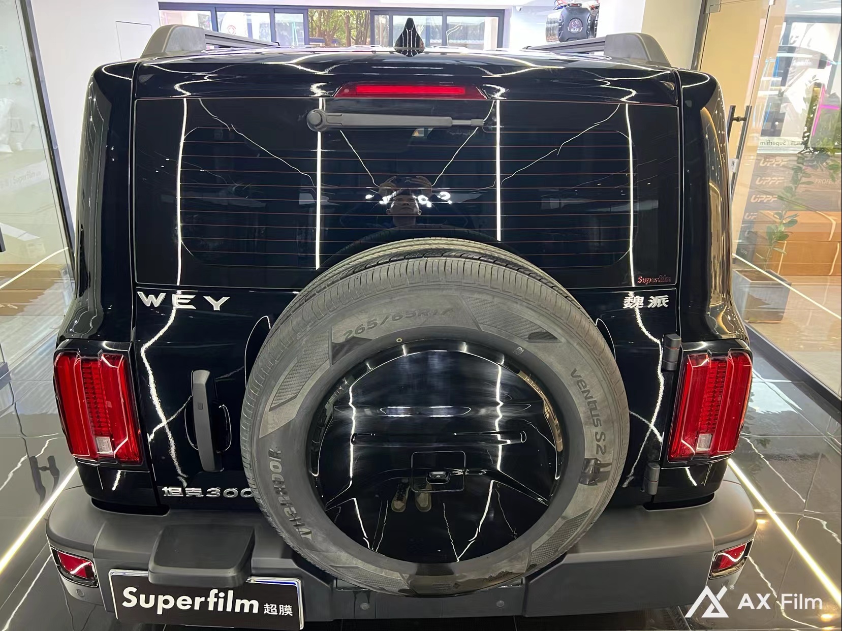 魏派坦克300｜AX-亮黑