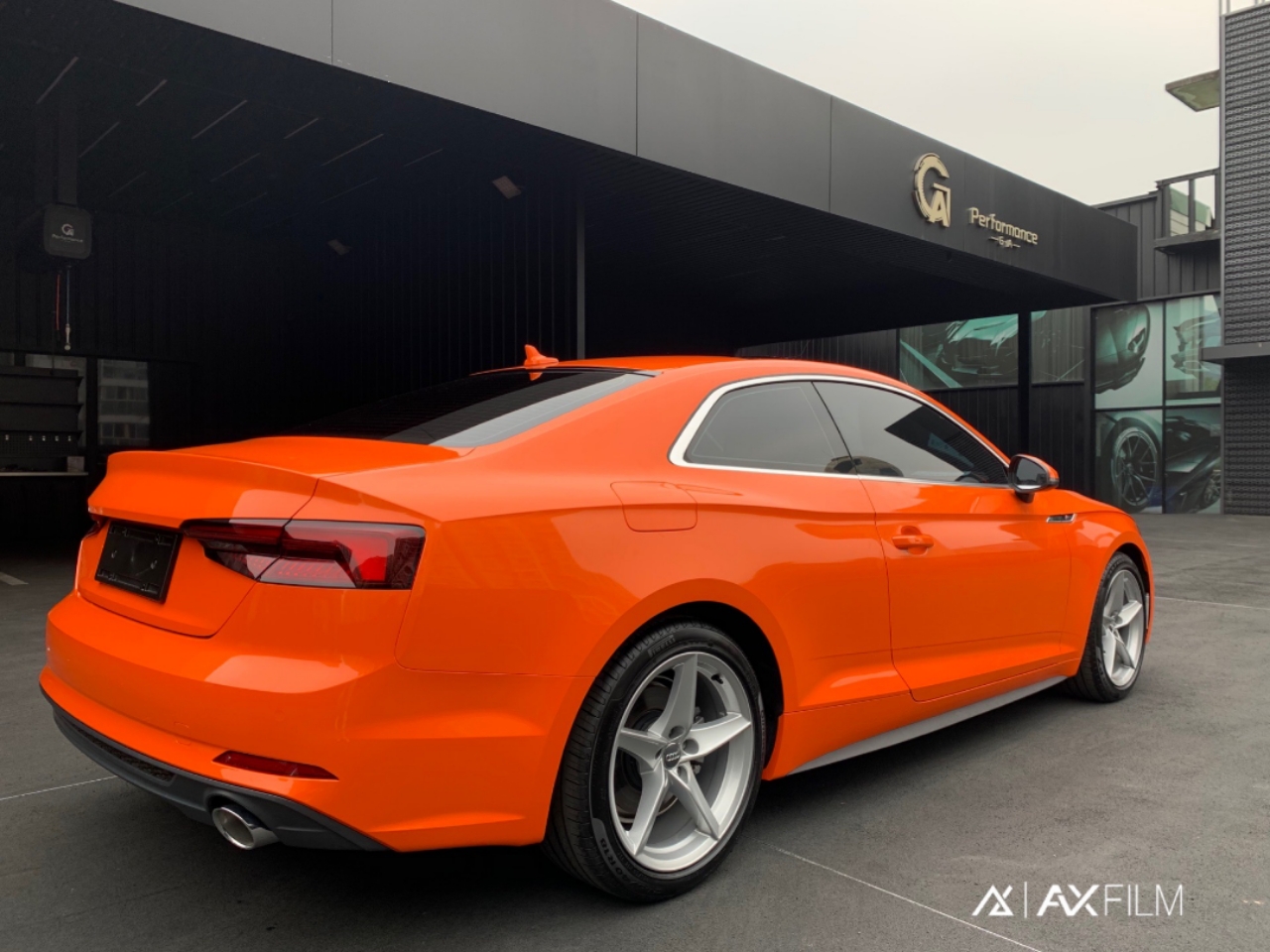 奥迪 A6｜AX-高亮橙