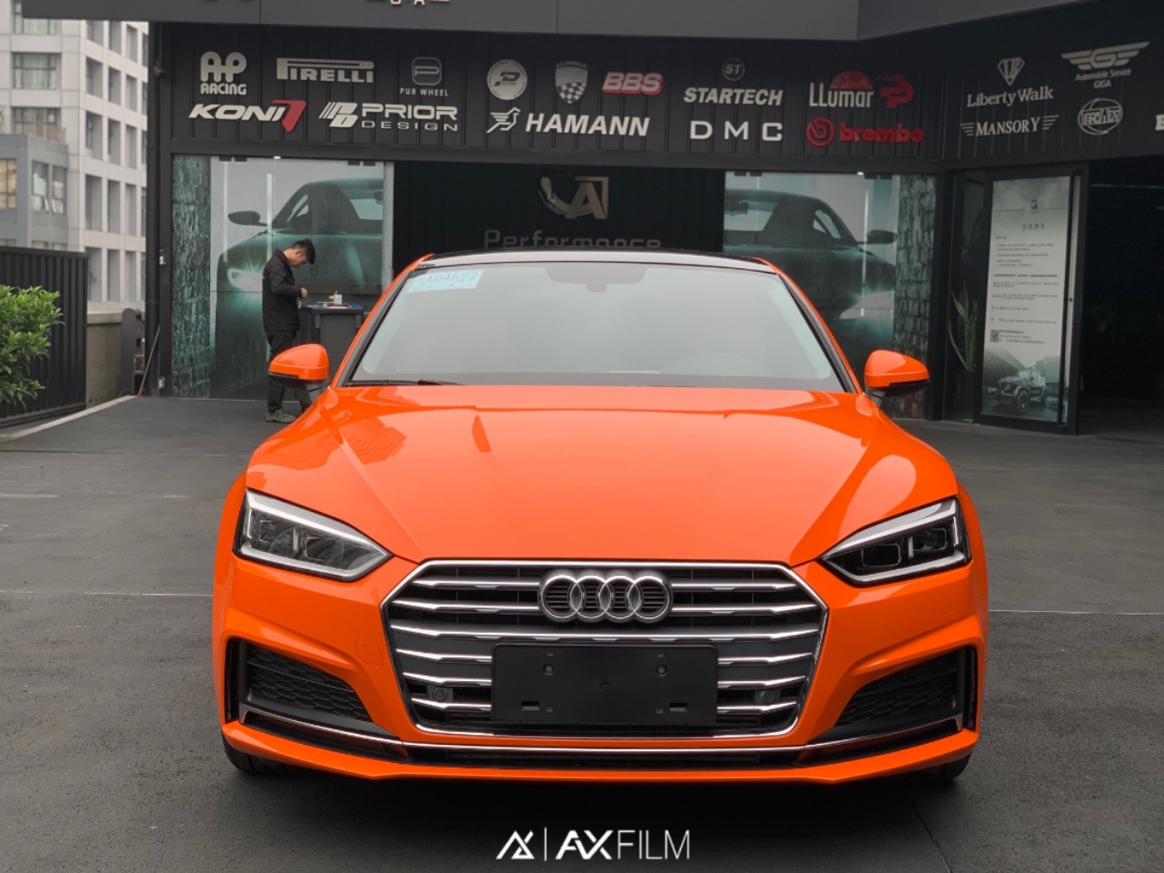 奥迪 A6｜AX-高亮橙