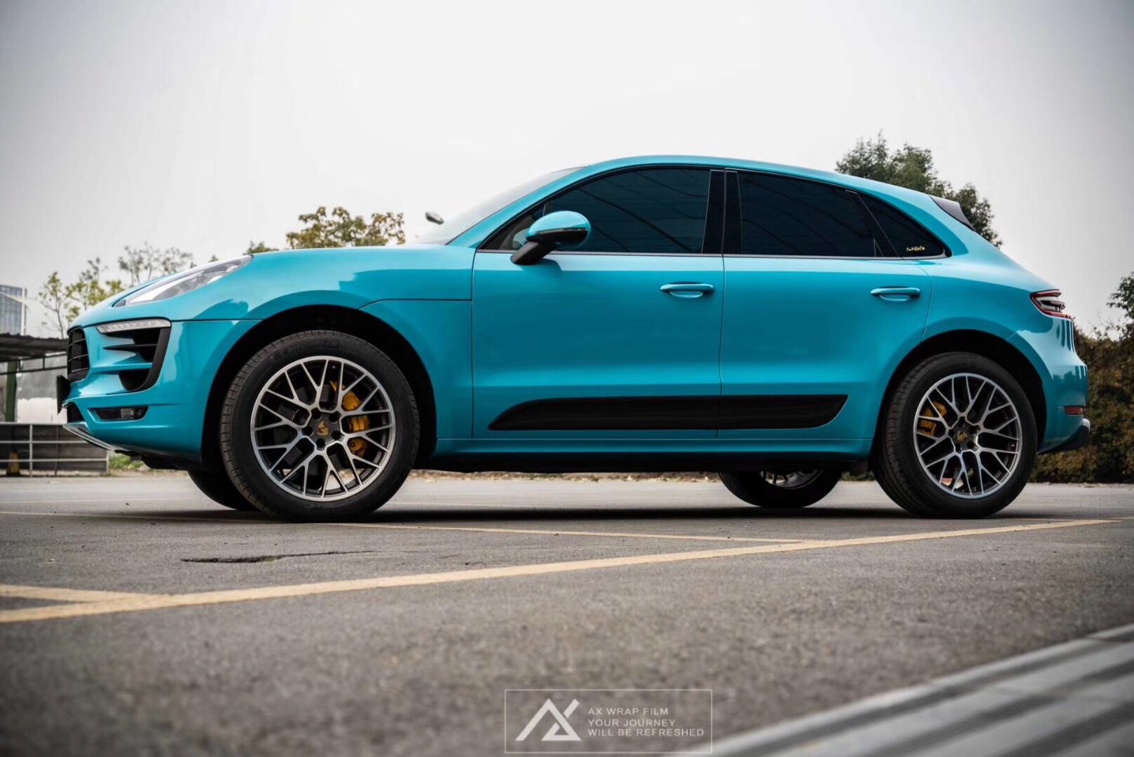 保时捷MACAN AX-迈阿密蓝