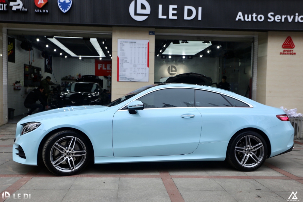 奔驰 E260｜AX-冰川蓝