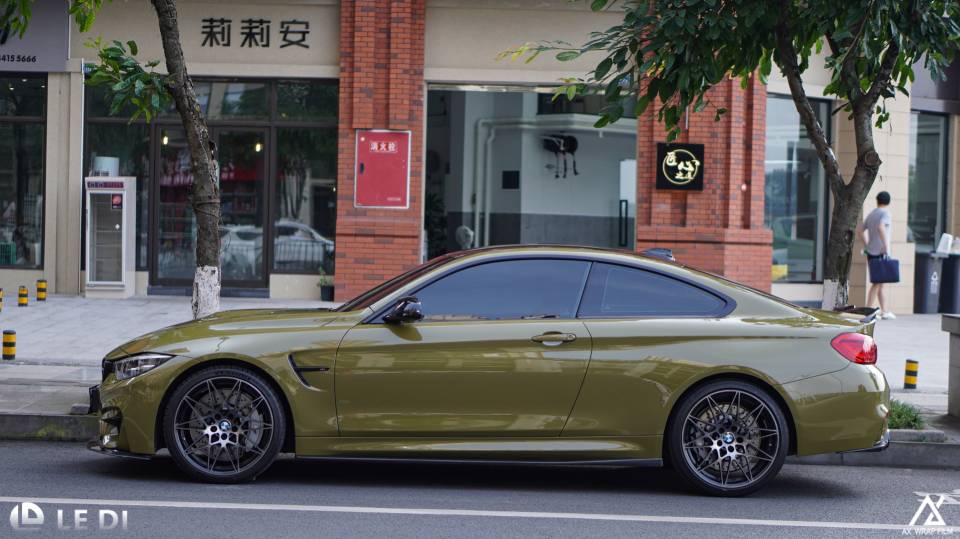 奥迪RS6｜AX-PET战斗绿